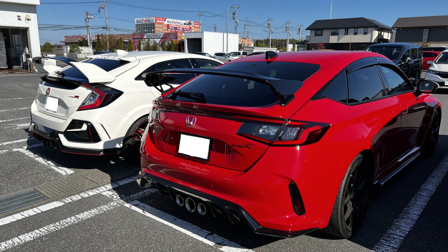 新型シビックタイプR FL5試乗レビュー FK8比ではカーブでの安定感が増し、初心者でも操れるMT車と実感